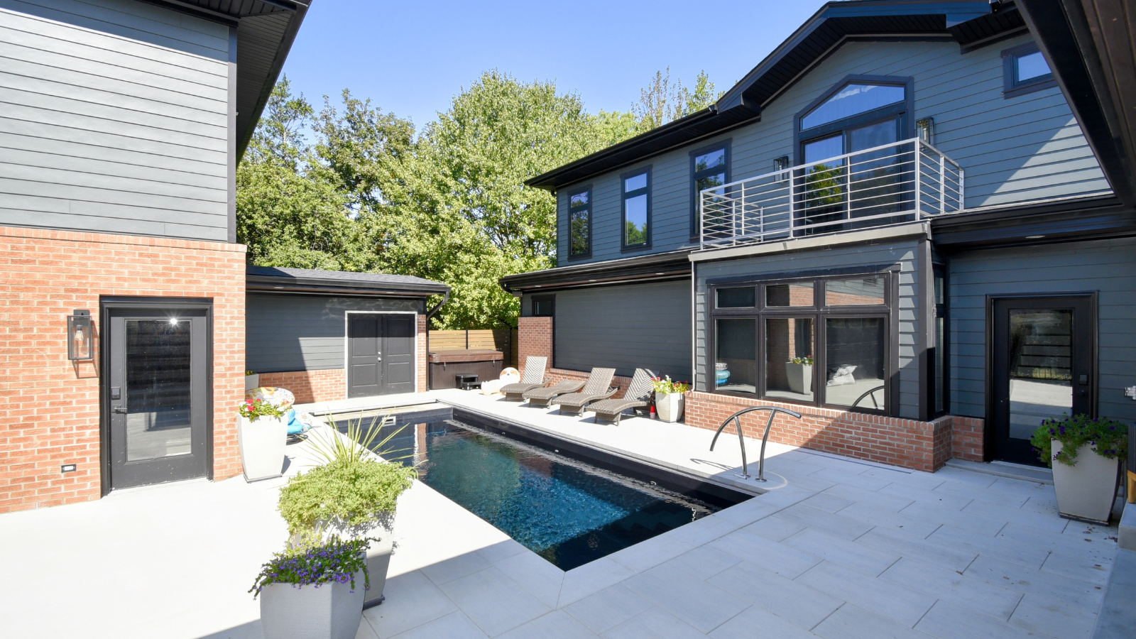 Poolside Perfection - Landscape Jimmy